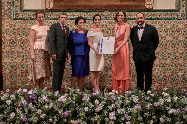 Laura Puig: «Creía que ser fallera mayor ya era un sueño inalcanzable ...
