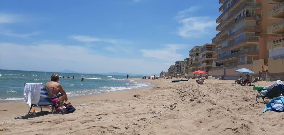 Las playas de la Safor mantienen 12 banderas azules a pesar del azote ...