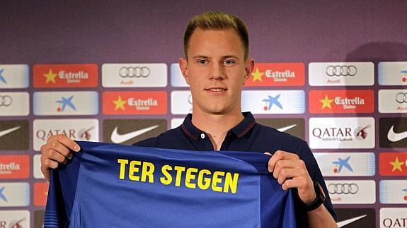Ter Stegen, presionado hasta en su presentación | Las Provincias
